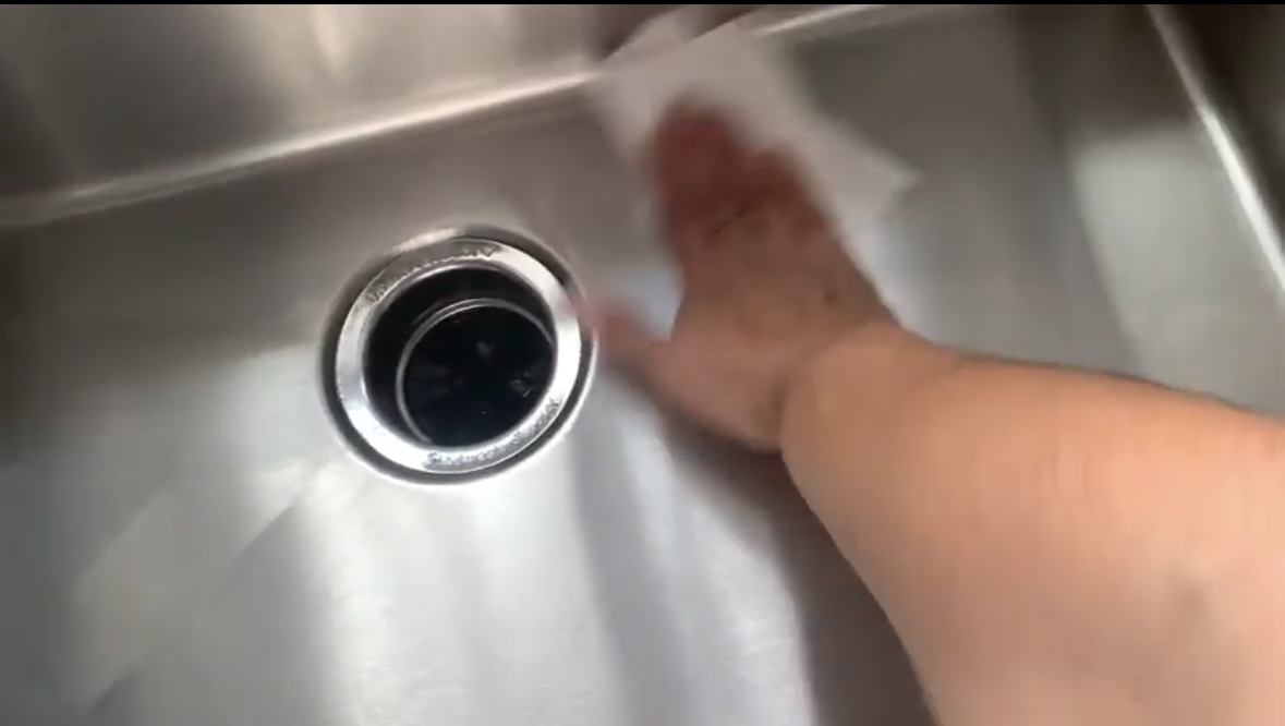 How to clean your stainless steel sink, sanitize it and make it shine