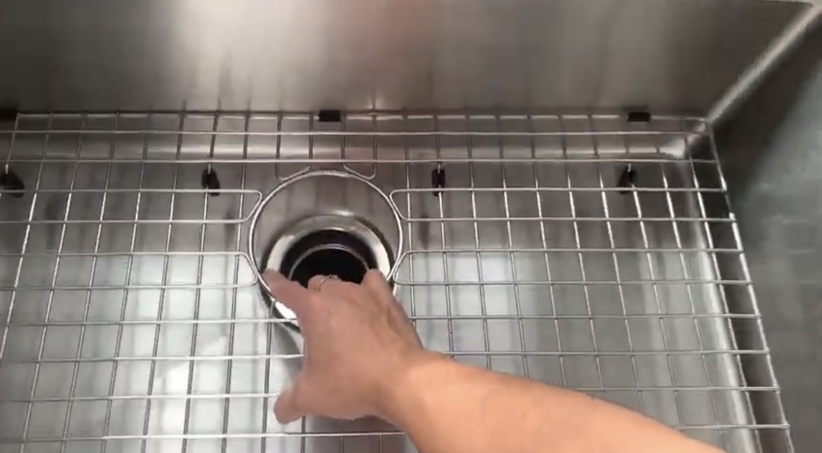 How to clean your stainless steel sink, sanitize it and make it shine